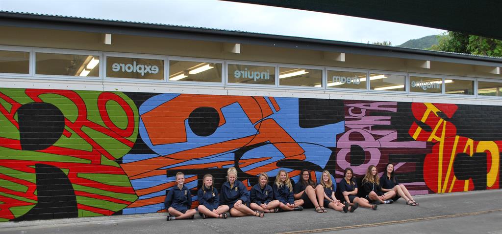 Students Create Mural by Putting Its Message in Action - Thames High School