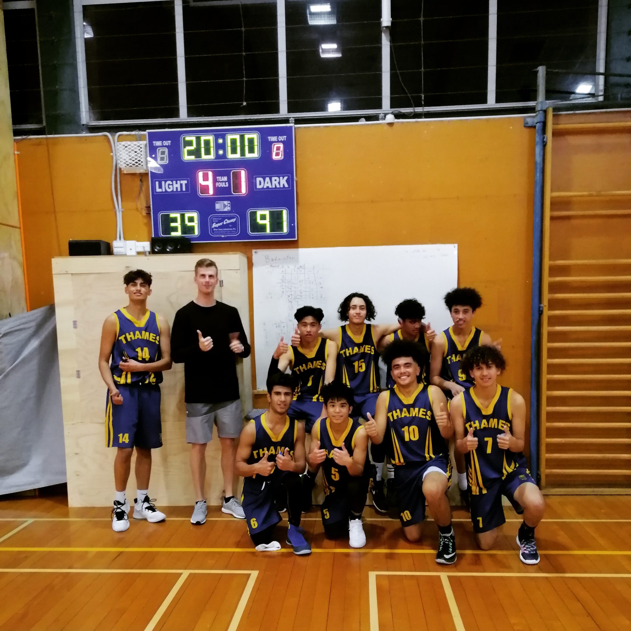 THS Basketball - 3 Teams in the semi finals - Thames High School